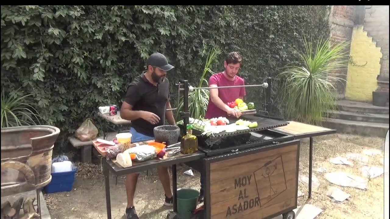 ASANDO CARNE / CON AMIGOS - YouTube