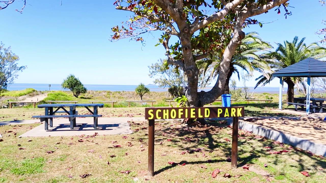 12 Schofield Parade Keppel Sands - YouTube