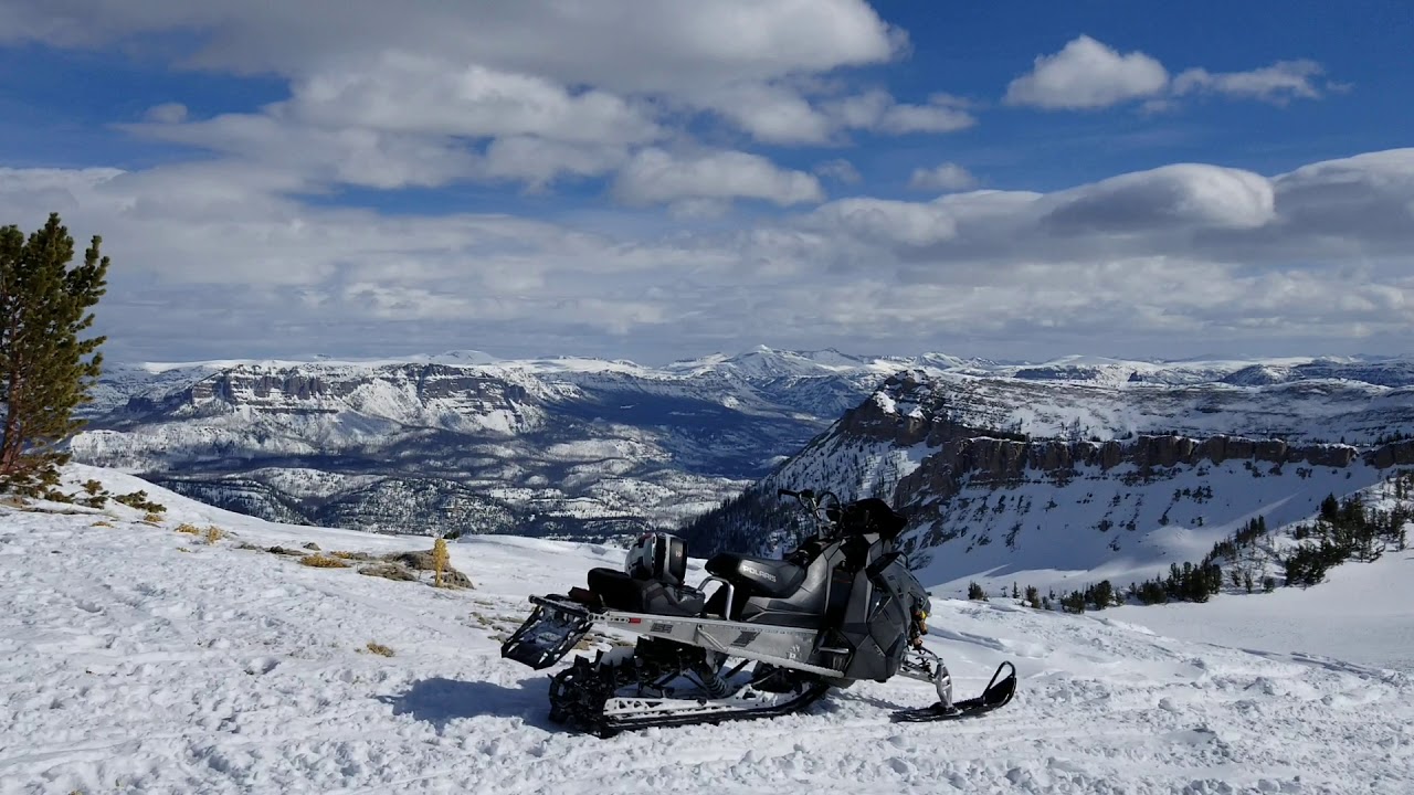 Wyoming snowmobile trip 2020 - YouTube