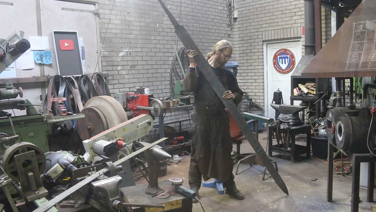 Forging a robot controlled ultra great-sword, part 1, forging the blade ...