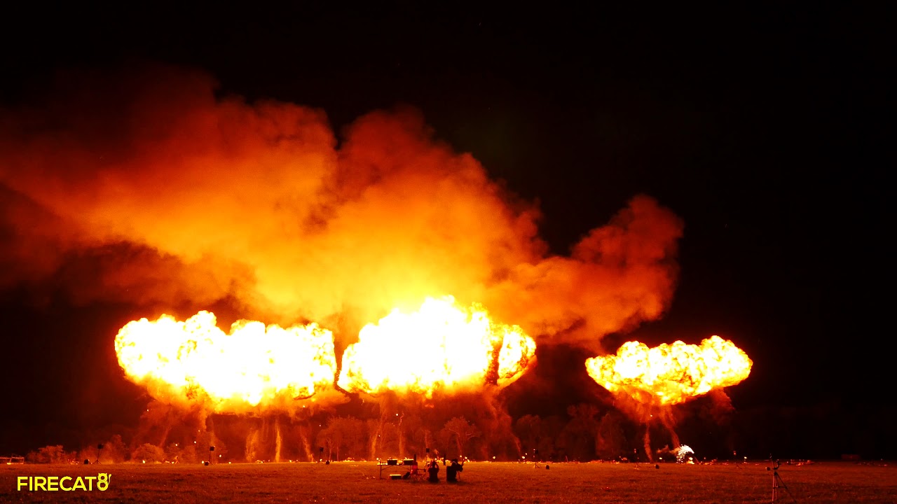 Sky Wars 2019 (formerly Pyromania) - Fireball Dudes Bombing Run - YouTube