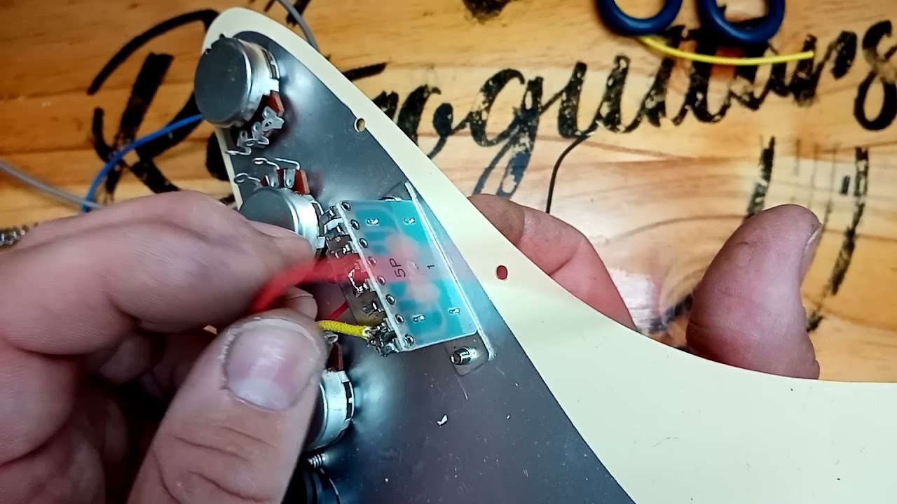 Electrónica básica de guitarra eléctrica tipo stratocaster.Electronics ...