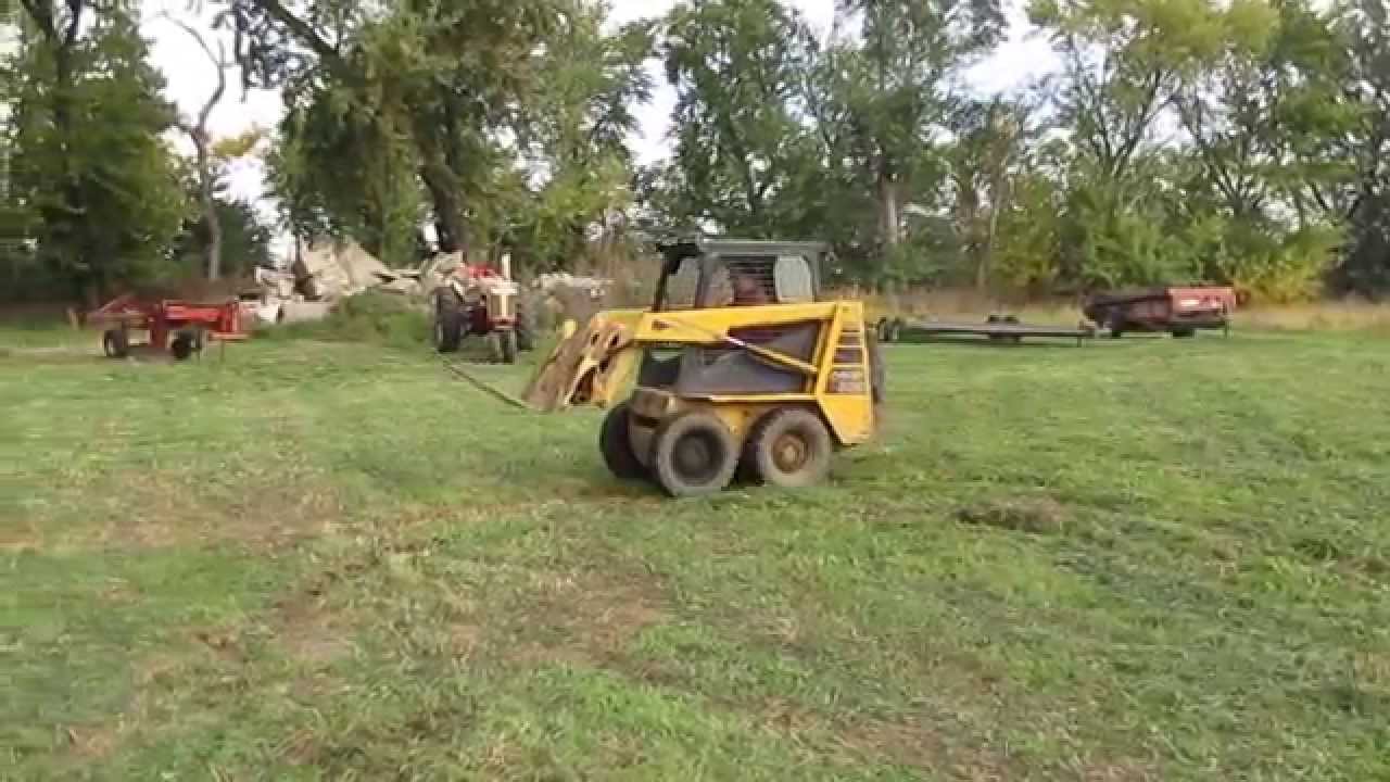 Mustang OMC 332 Skid Steer - YouTube