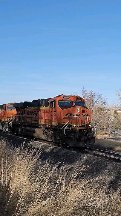 Southbound Coal Train with Amazing K5HL Horn Salute - YouTube