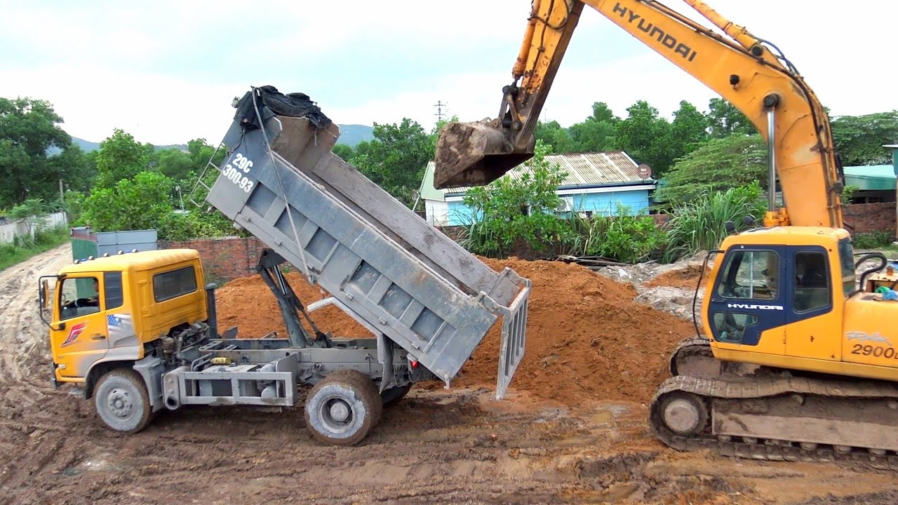 Máy Xúc HYUNDAI ROBEX 2900LC Múc Đất Lên Xe Ô Tô Tải Ben | Excavator Dump Truck | TienTube TV ...