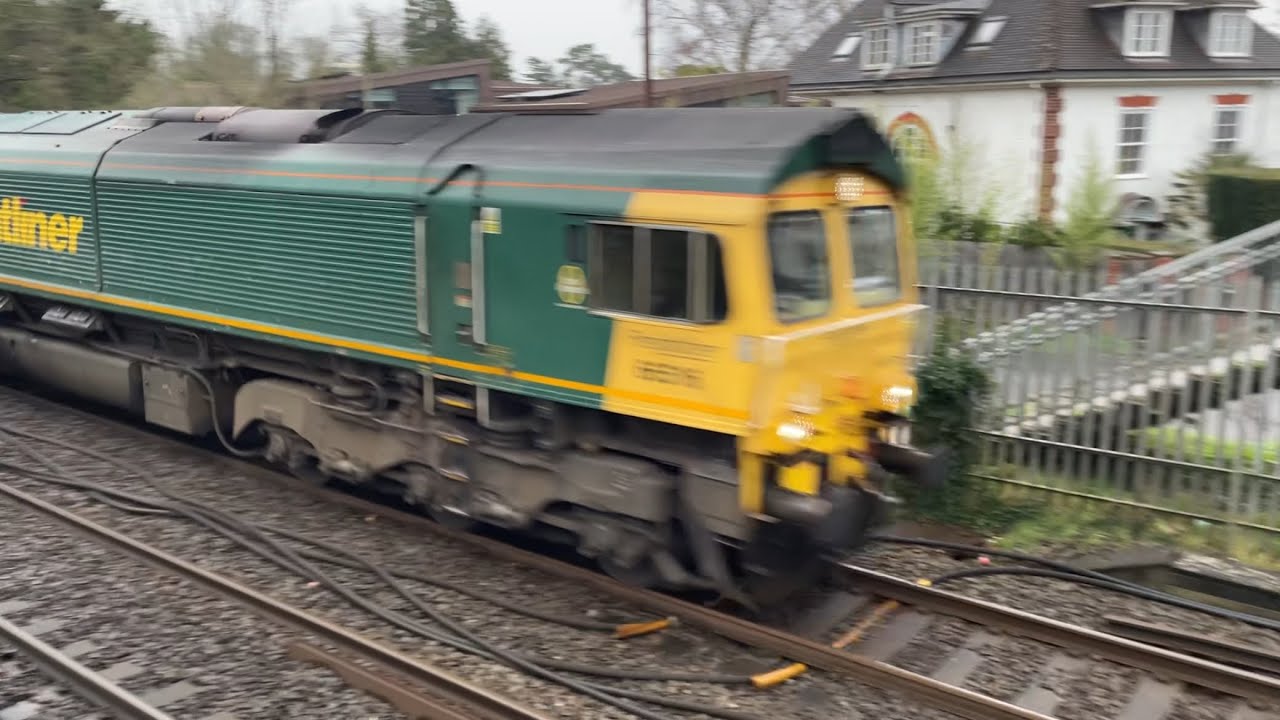 Class 66 | 66516 | Freightliner - YouTube
