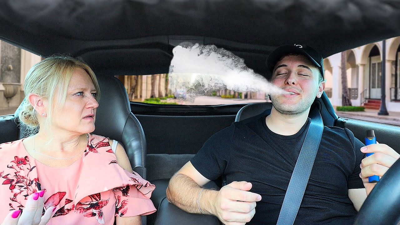VAPE PRANK ON MY MOM!! *GONE WRONG* - YouTube