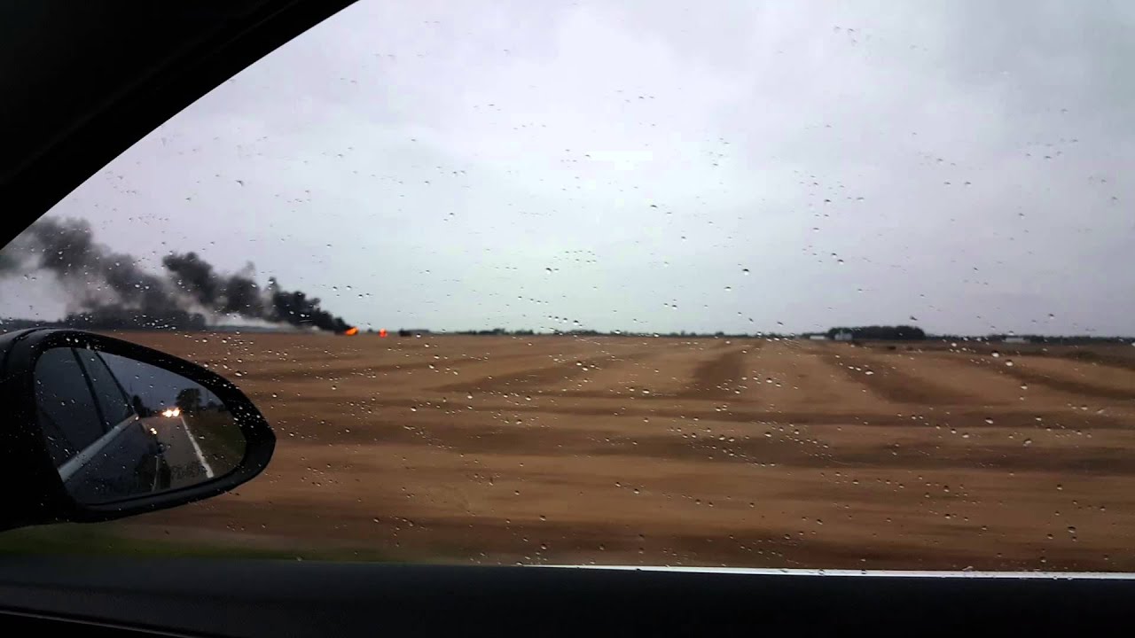 John deere combine fire - YouTube