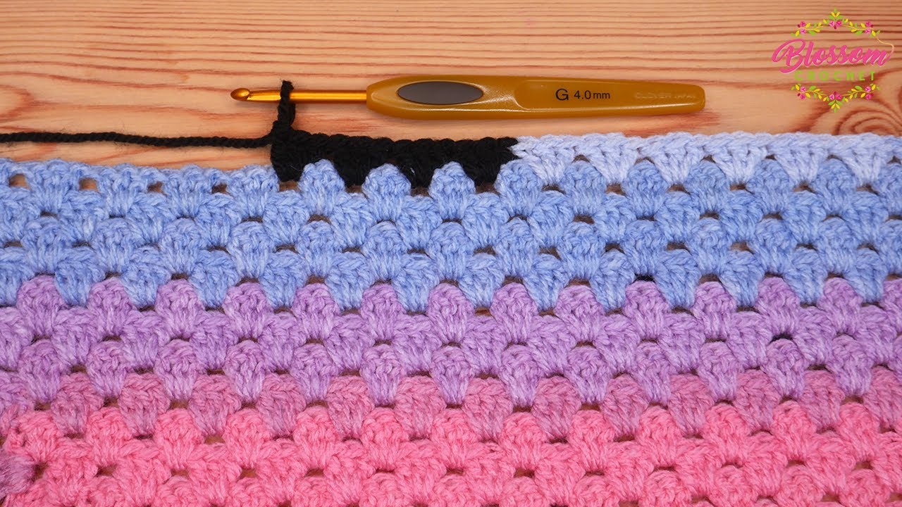 How To Change Colours Mid Row In Crochet - TWO EASY ways! Seamless and ...