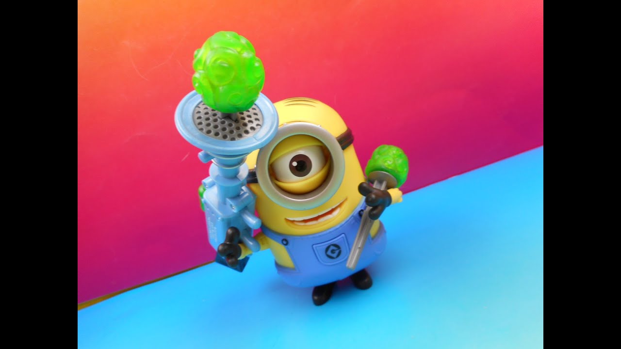 DESPICABLE ME 2 MINION STUART WITH FART DART LAUNCHER TOY VIDEO REVIEW ...
