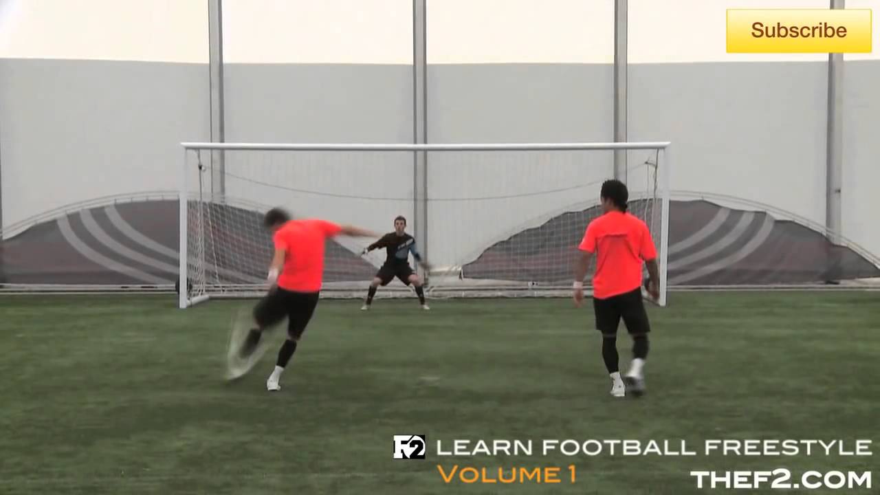 Freestyle Football - Billy Wingrove & Jeremy Lynch - YouTube