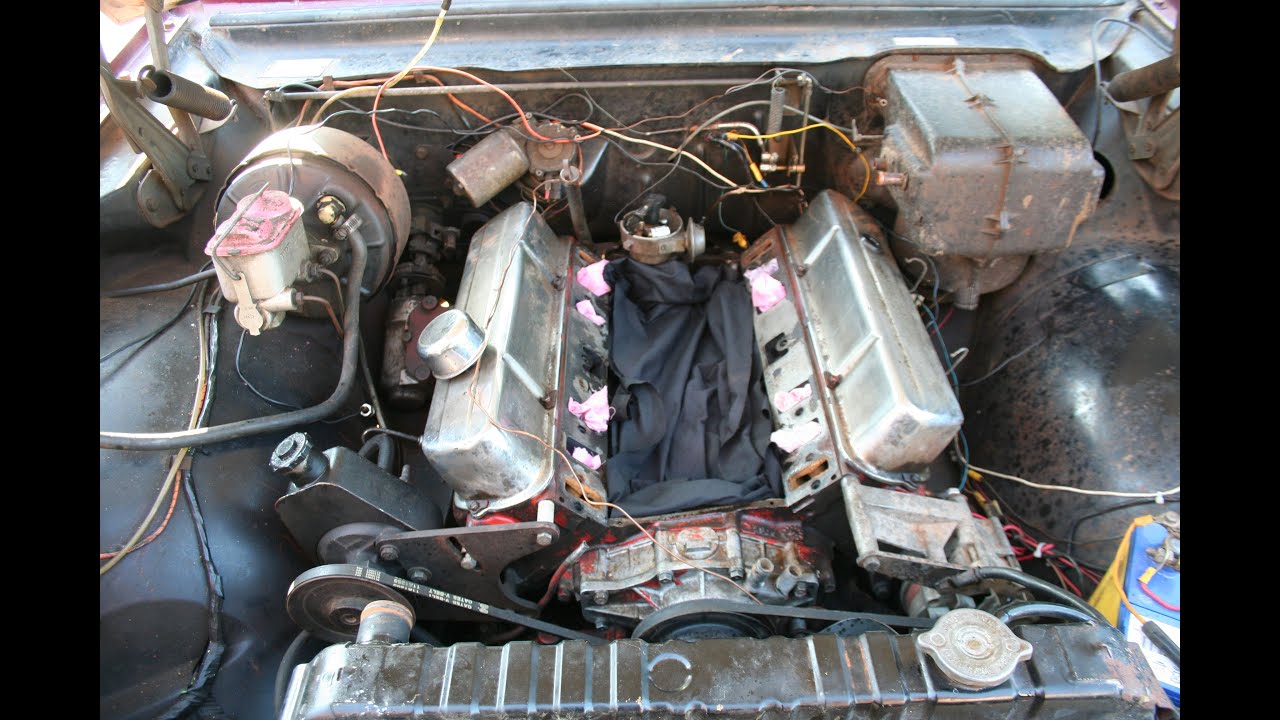 Holden HK 253 Intake Manifold Off..... Hippy Trev - YouTube