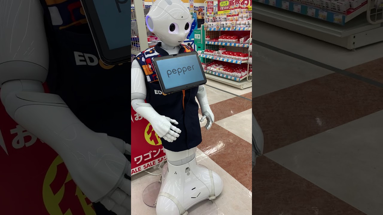 Robot di toko edion japan - YouTube