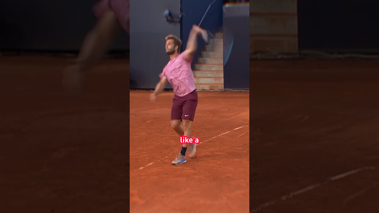 "The best tennis racket throw" Only in UTS! 👀 - YouTube