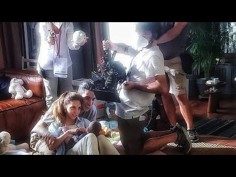 BONOMO AİLESİ BİR KOZMETİK ÜRÜNÜNÜN REKLAM YÜZÜ OLDU!