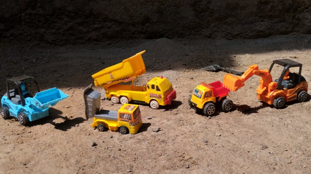 WOW...BANYAK TRUK DUMP SIAP DI ISI PASIR, DI BANTU LOADER & ESCAVATOR ...