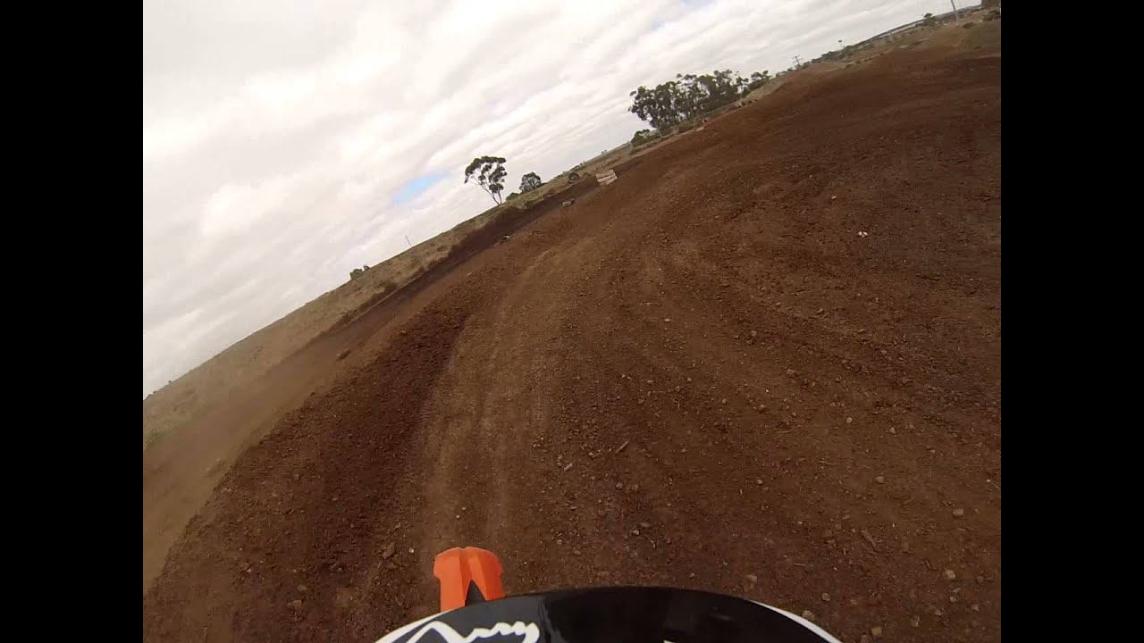 A couple of laps around Bacchus Marsh MX Track - YouTube