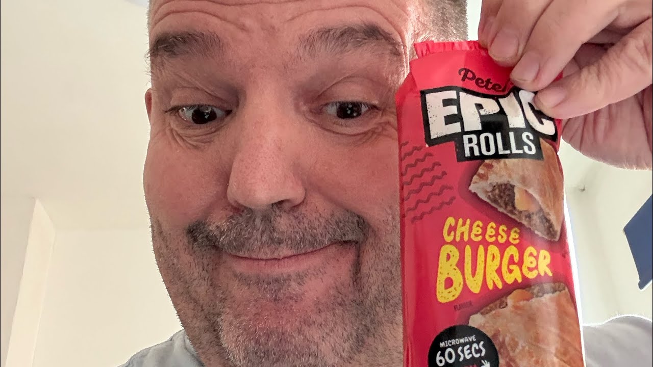#icelandfoods peters epic roll cheeseburger - YouTube