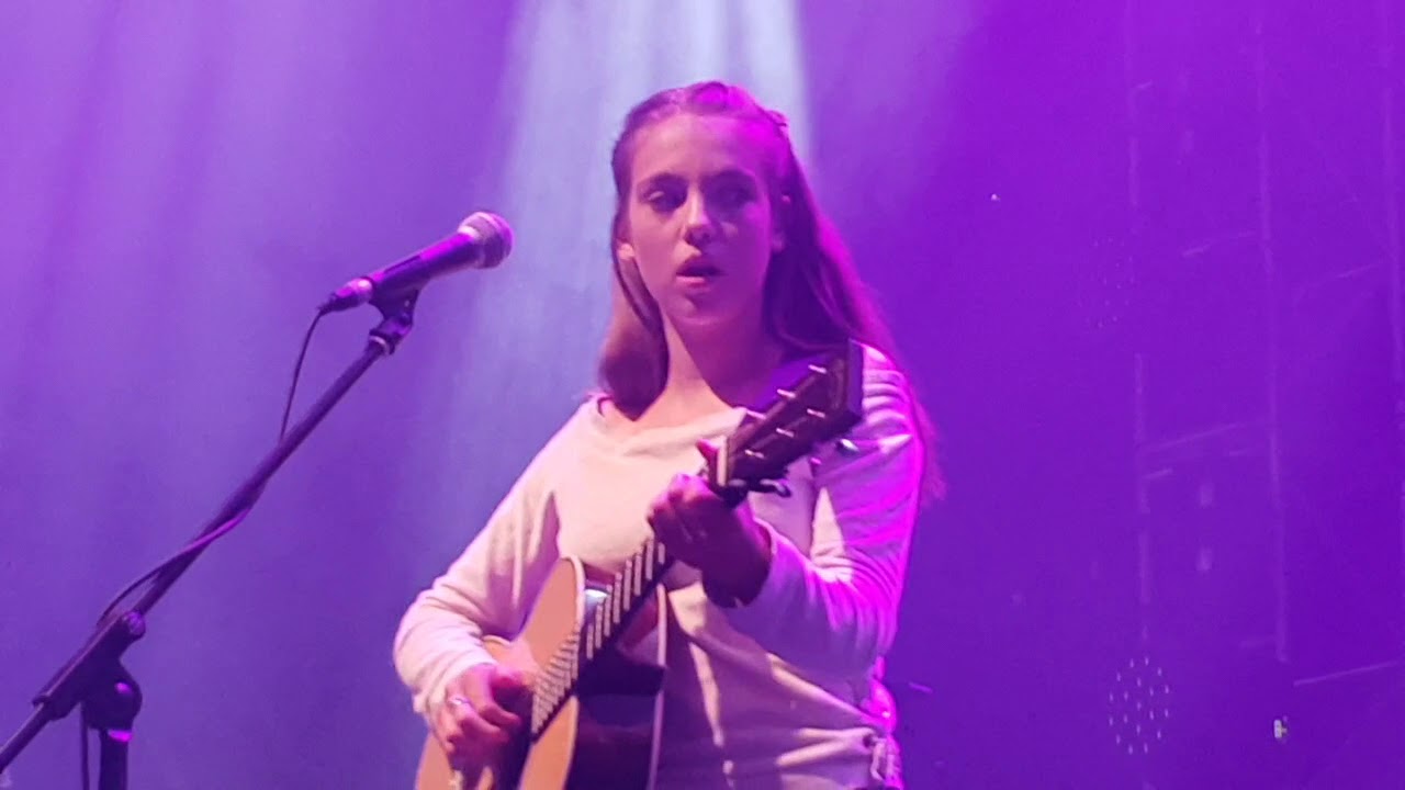 Shawn Mendes "In My Blood - Allie Sherlock live cover - YouTube