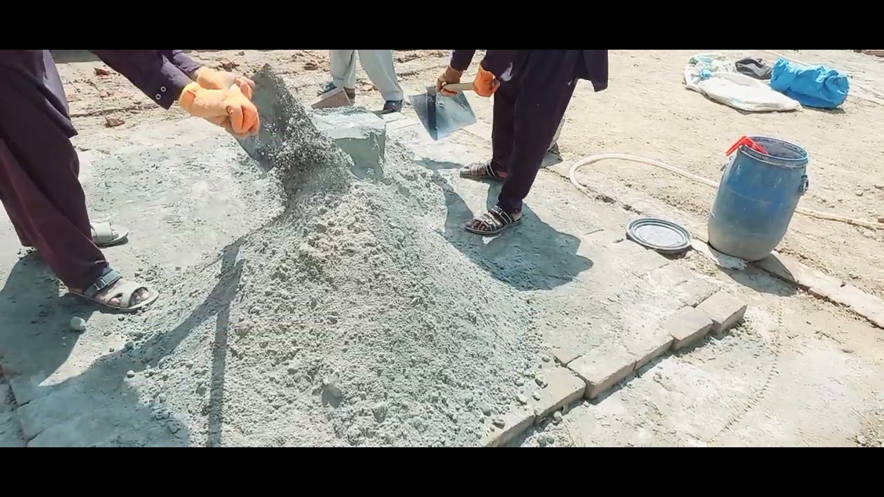 How To mixing Cement With Desi Idea ||Cement Mixing ||Construction ...
