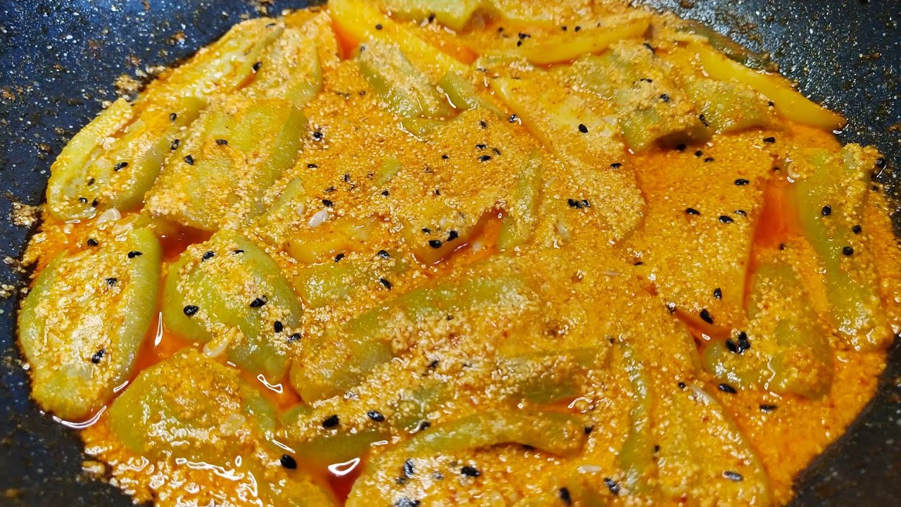 ঝিঙে আলু পোস্ত |Ridge gourd recipe | jhinge posto recipe | bengali ...