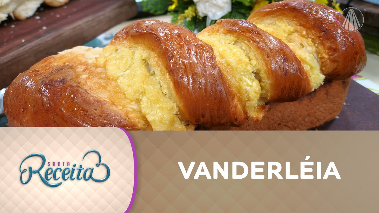Vanderléia: um clássico das padarias, pão doce com creme e coco - YouTube