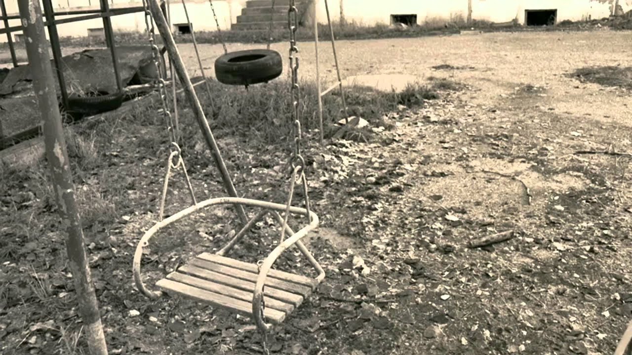 Chernobyl Diaries (2012) Horror movie trailer HD 1080p.mov - YouTube