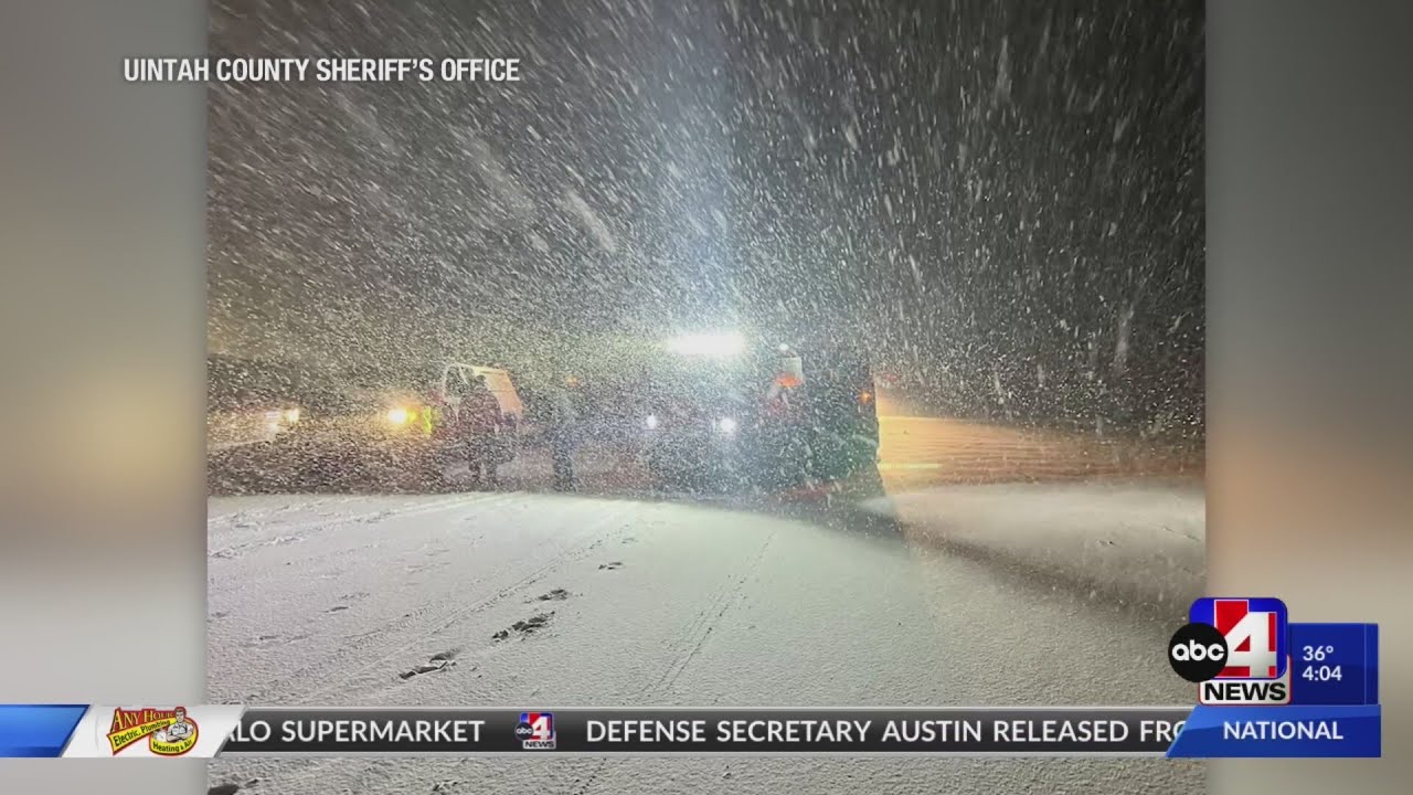 Hundreds of vehicles stranded in winter storm - YouTube