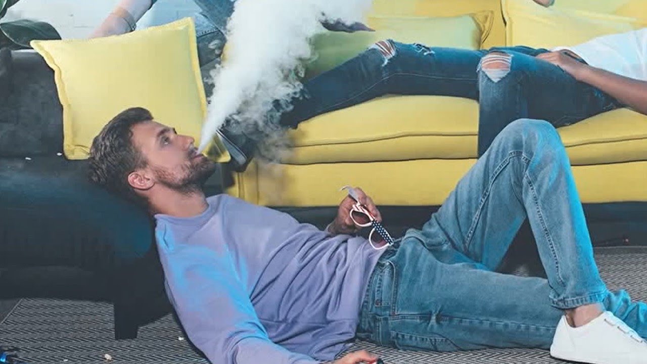 Study finds mental side effects to vaping - YouTube