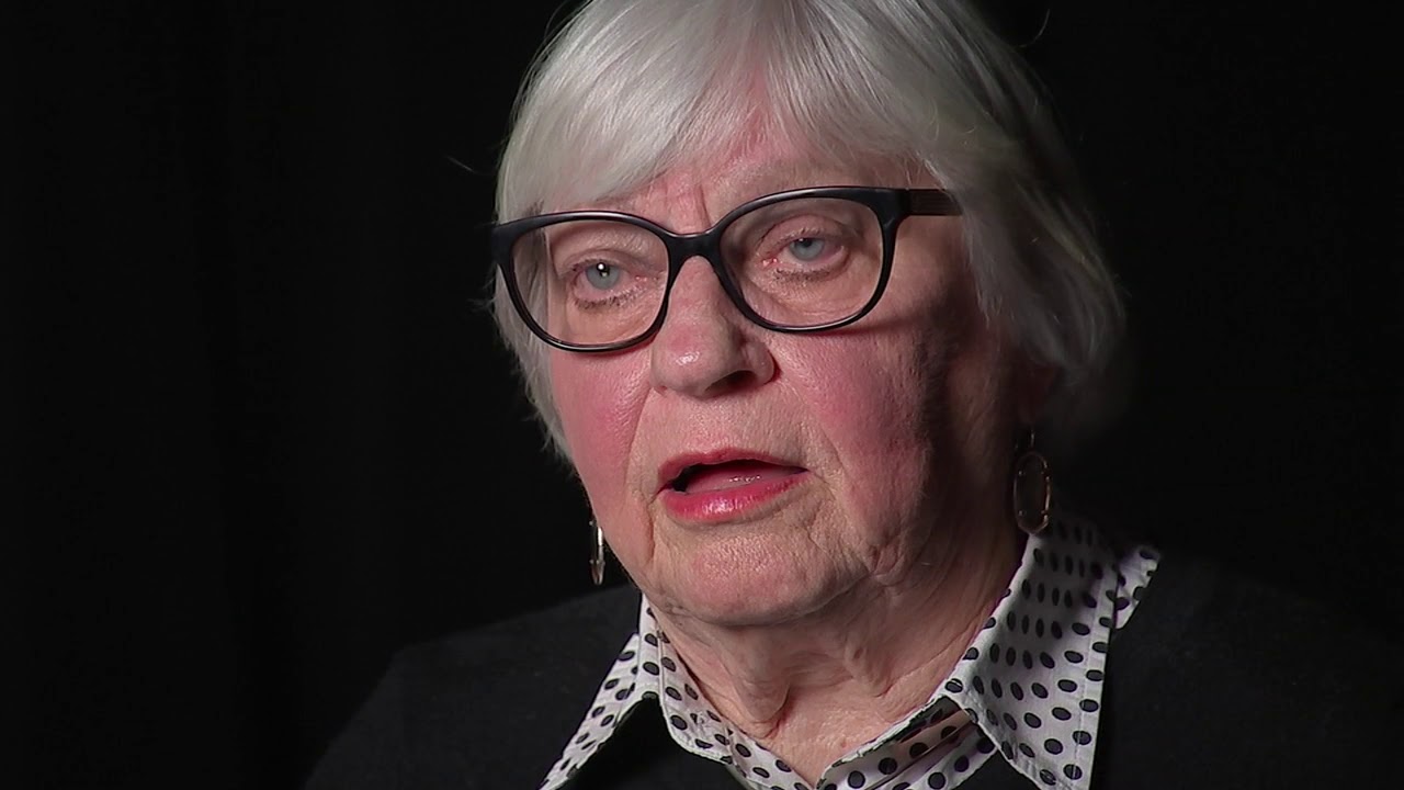 Dr. Bertie Simmons reaches $100,000 settlement with HISD - YouTube