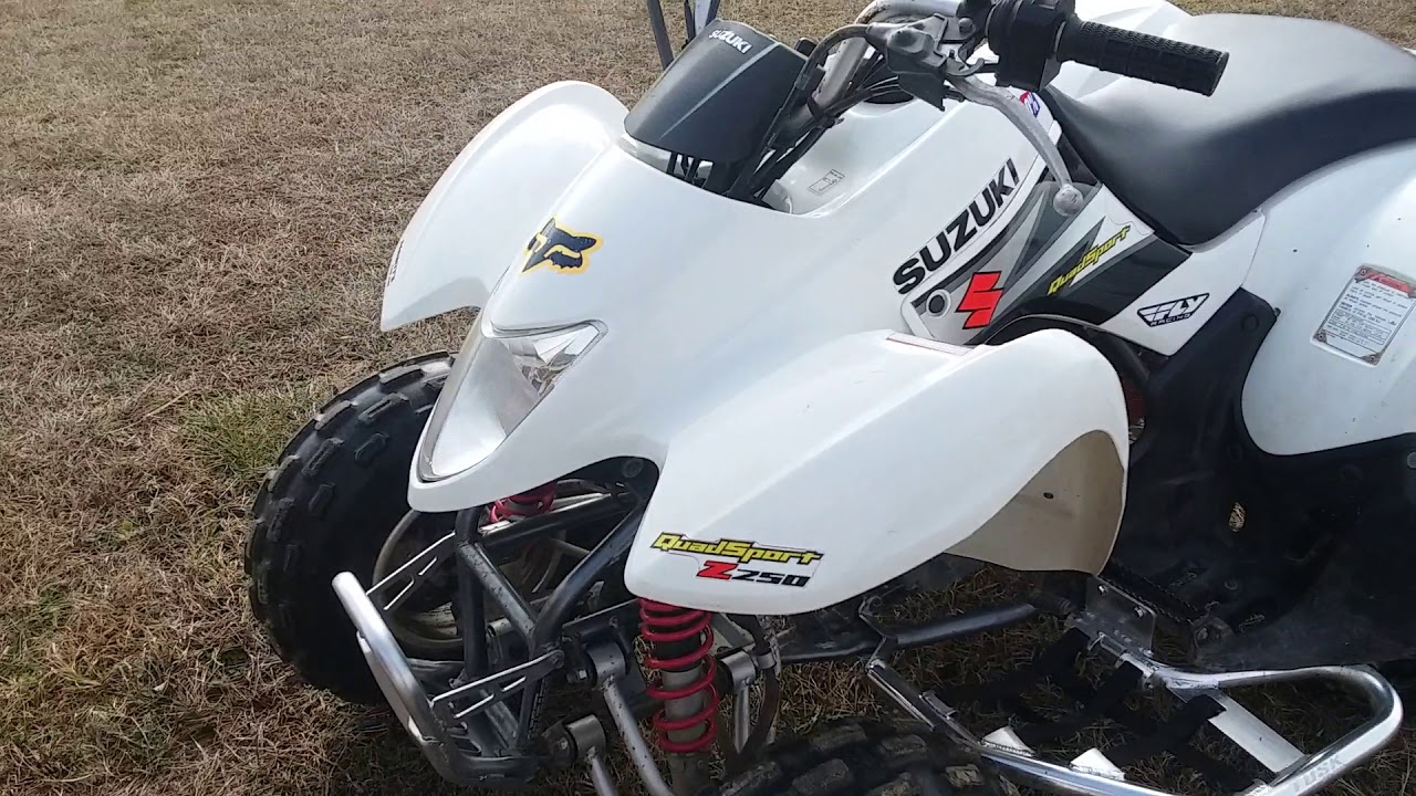 LTZ 250 cold start and walk around - YouTube