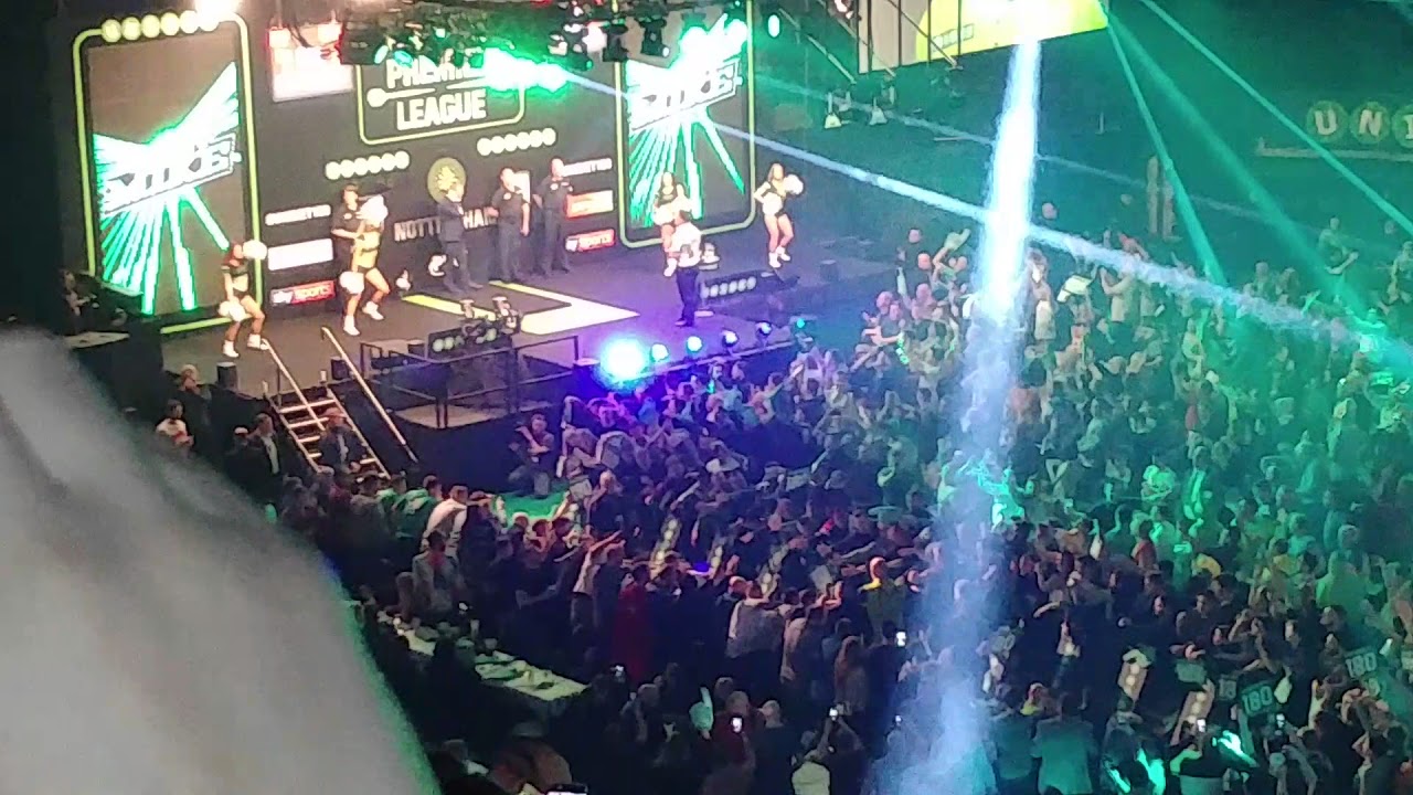 MVG vs Gerwin Price live - YouTube
