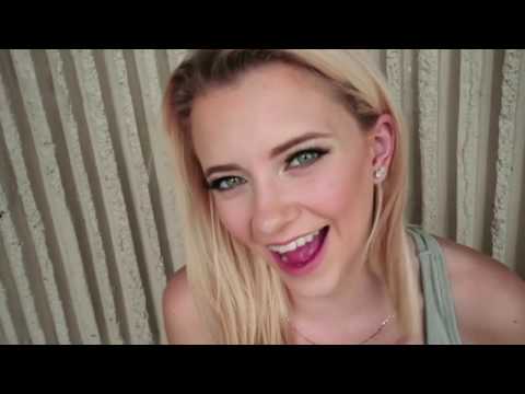 Girl Takes Money For SEX-PublicPickUps-Riley Star