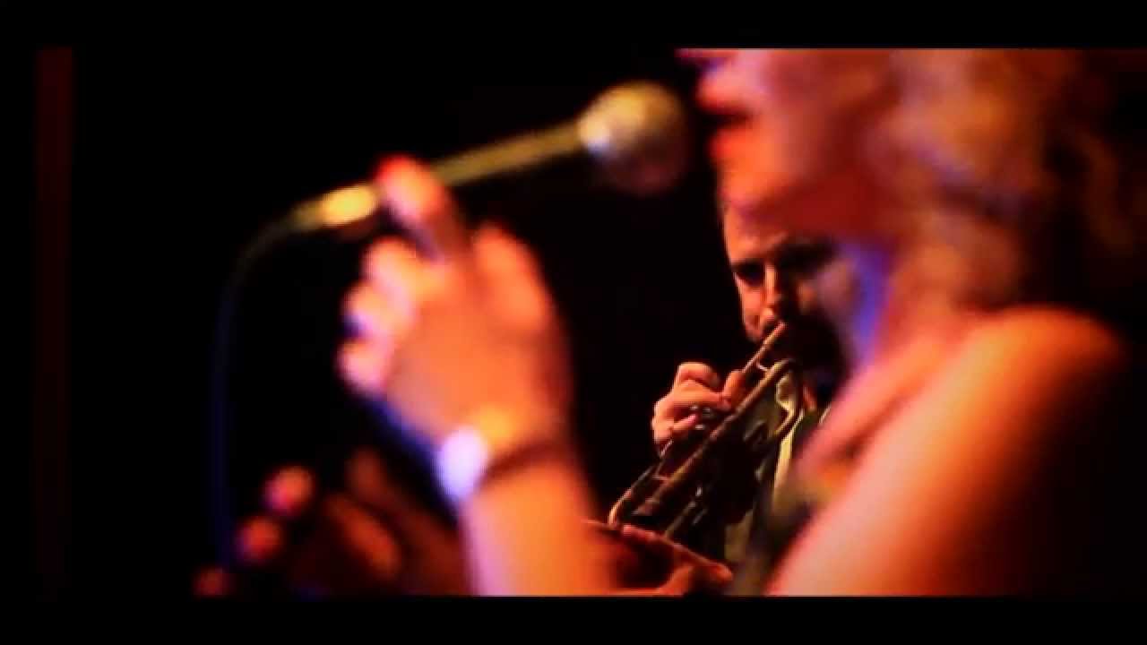 Stereo Swing feat. Gabi Szucs: Mr. and Mrs. Swing - YouTube