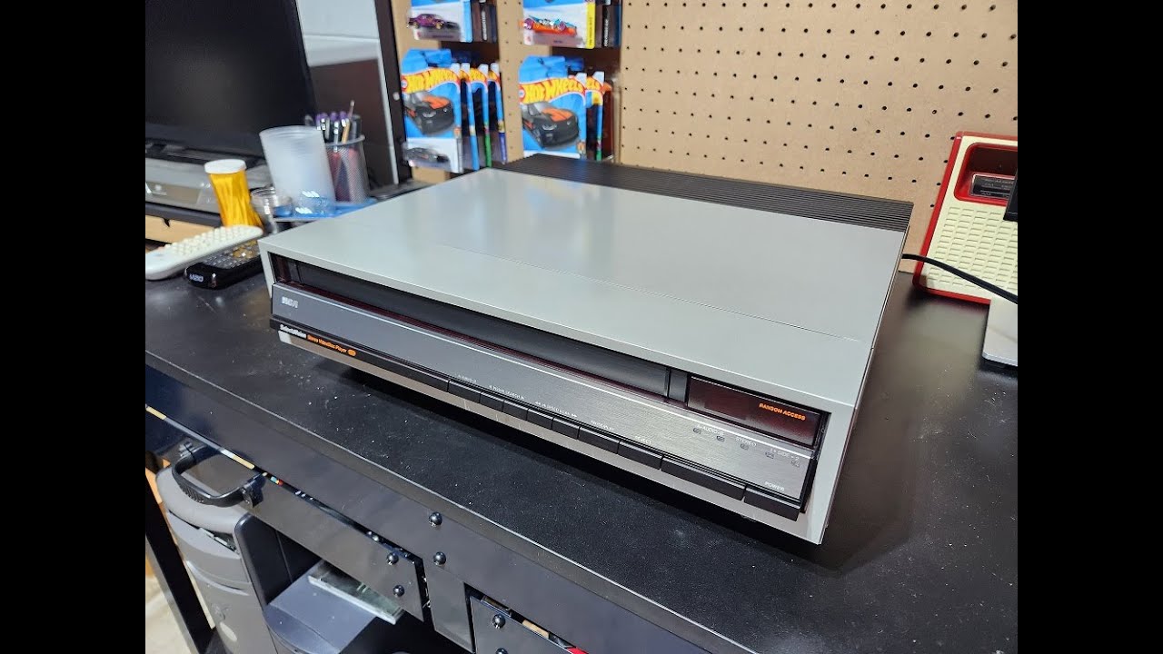 The Cleanest RCA Videodisc Player You'll Ever See! - YouTube