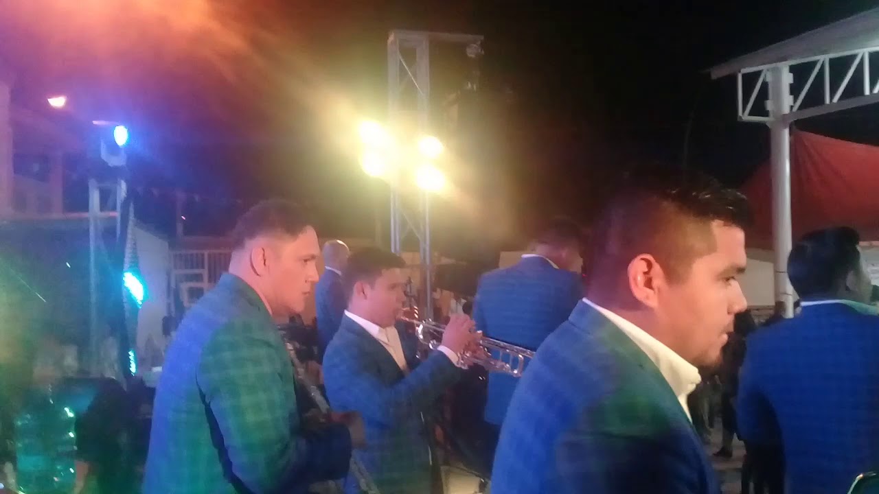 Banda pura knela desde el 83 aniversario el melon sinaloa - YouTube