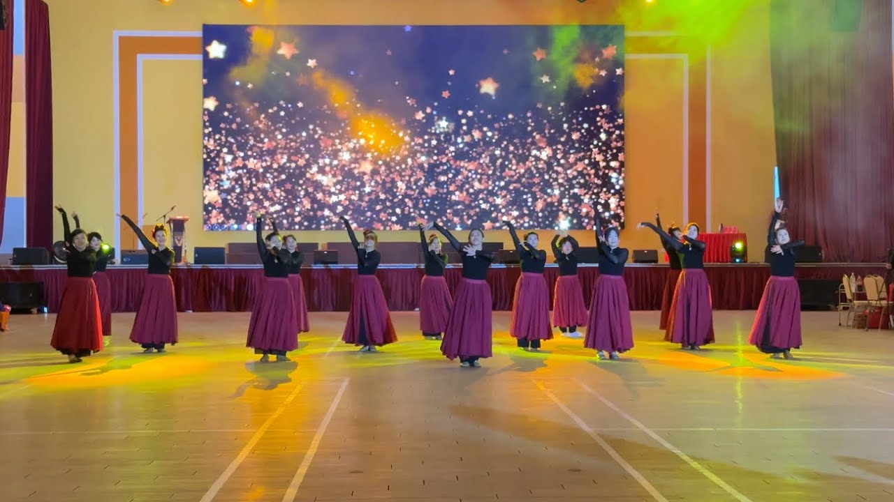 WDA Dance Bash 2025 - 千千阙歌 (Beginner Modern Chinese Dance) - YouTube