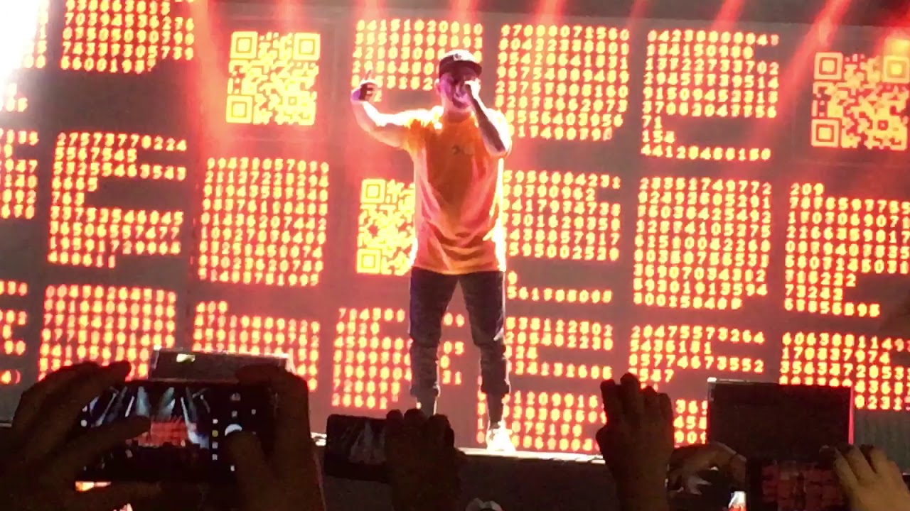 Concierto de Nach 2019 - YouTube