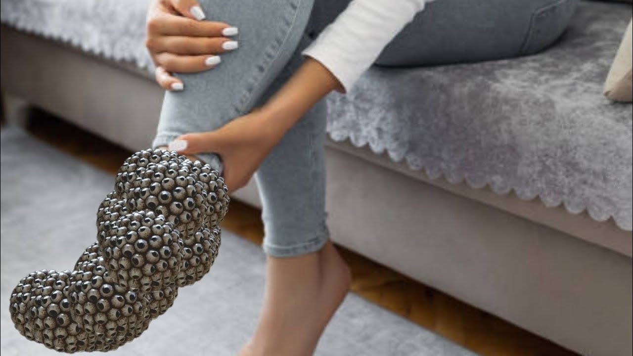 ASMR Leg 🦵🏻 Symphony: Crinkling, Tapping, and Smoothing Sounds ।। - YouTube