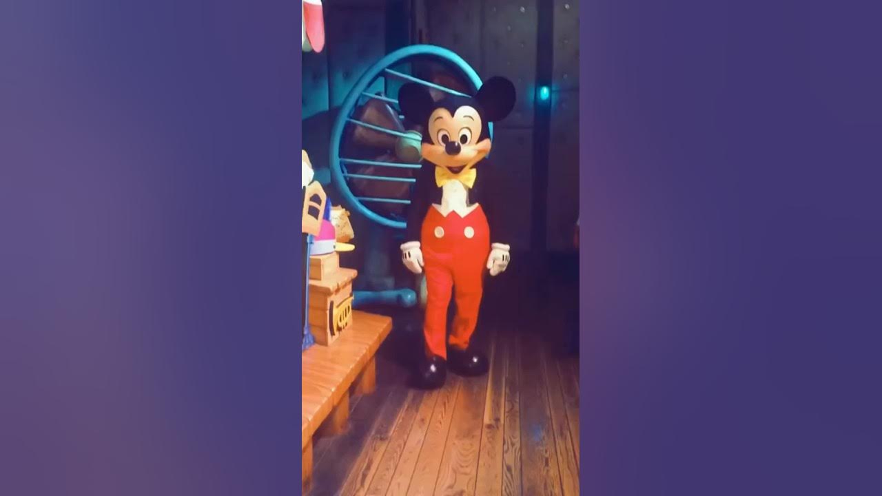 Mickey Mouse Had A Bad Day #mickeymouse #fyp #shorts #disney #disneyworld #fail #magickingdom ...