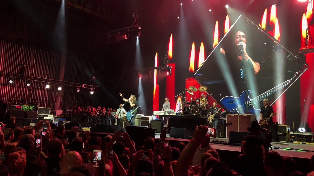Foo Fighters - Imagine/ Jump (Mashup/ Cover/ Live in Concert) - YouTube