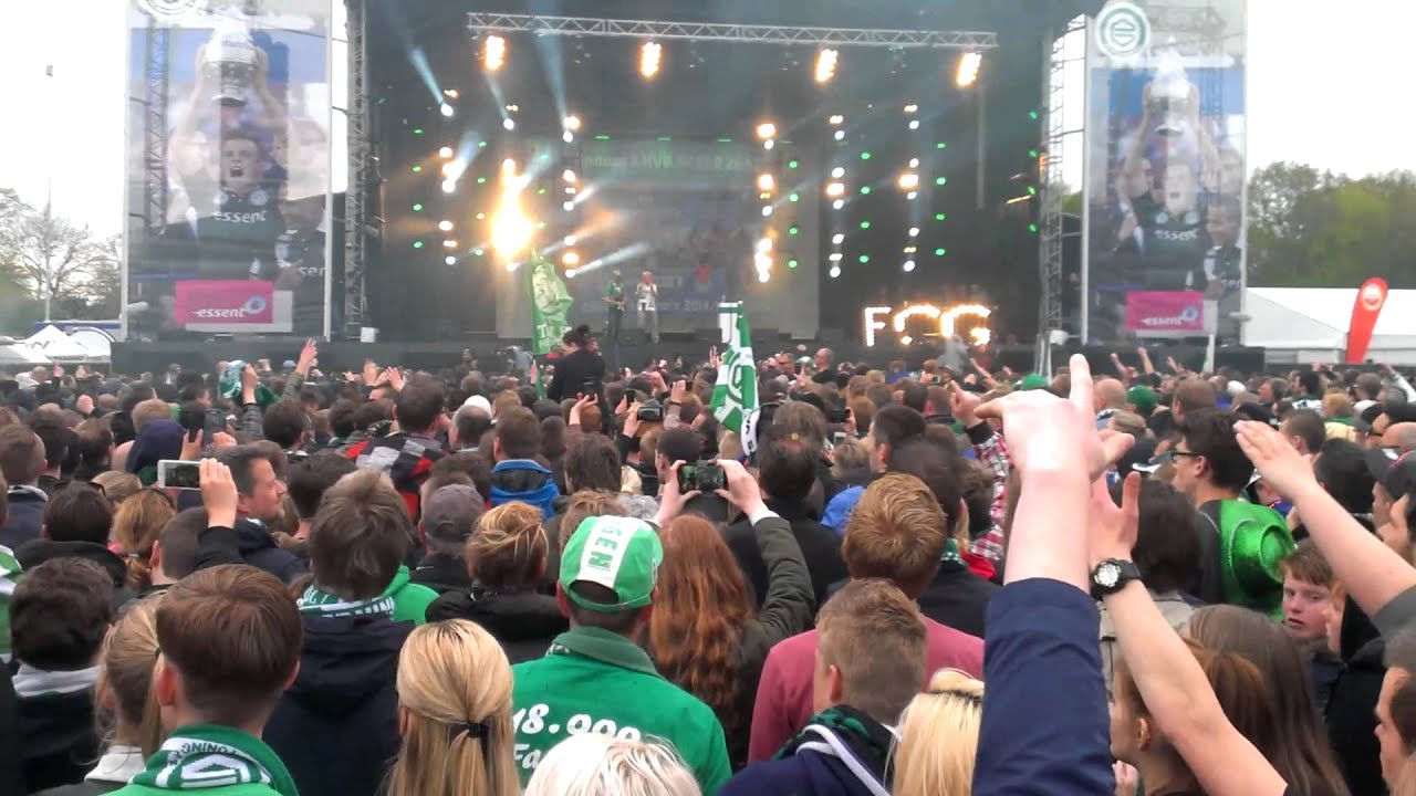 Pe en Rinus Z-side FC groningen huldiging beker - YouTube