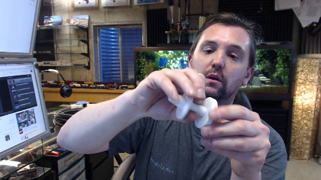 Brooks E700SP VESDA® Sampling Point - Mini Capillary - YouTube