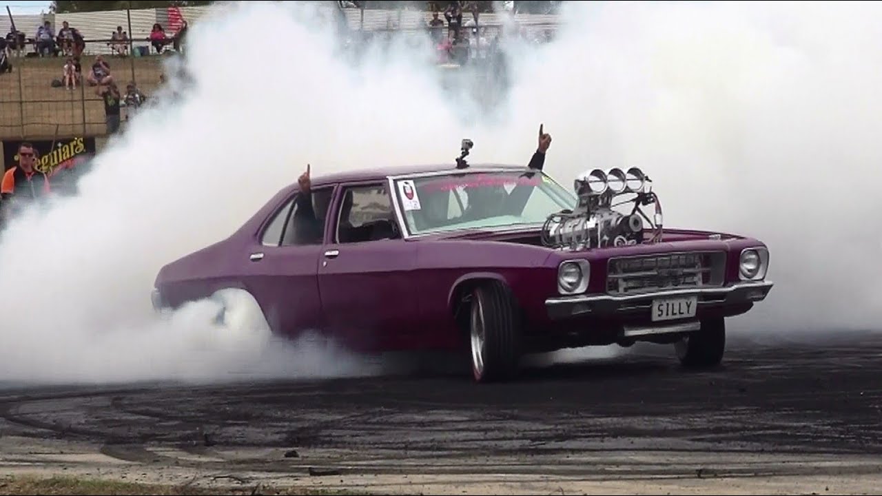 SILLY BLOWN V8 HQ BURNOUTS AT UBC 6 AVALON SPEEDWAY 15.3.2014 - YouTube
