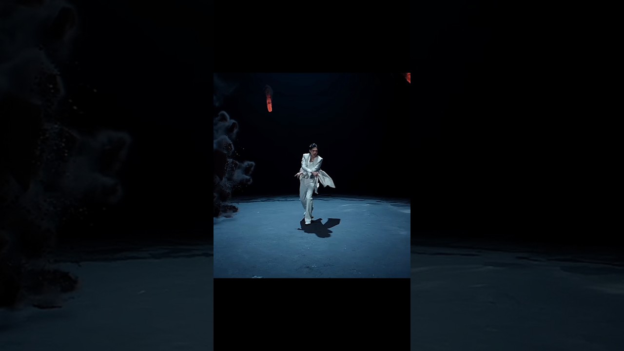 FELIX RAP IN DEEP VOICE😱😱 #SKZ #straykids #felix #ReAwaker - YouTube