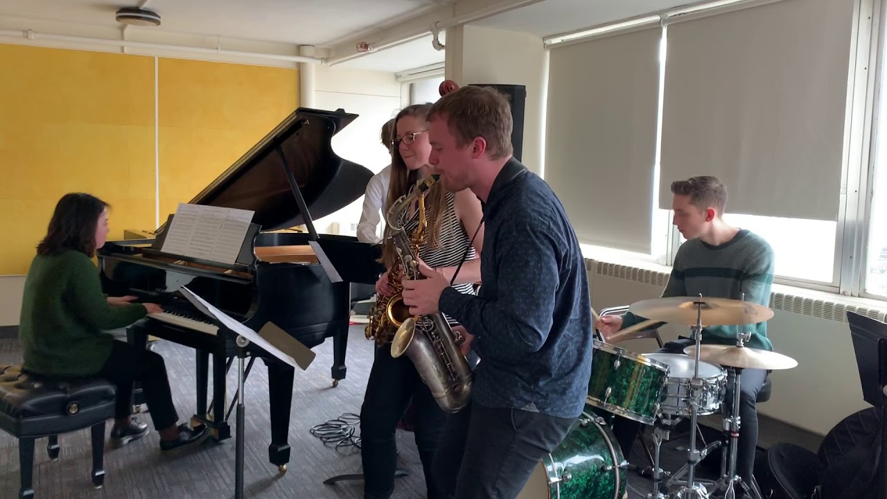 Lulu's Back In Town - Dabin Ryu - YouTube