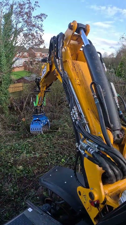 Removing fallen trees blocking a watercourse and utilising the tab boom ...