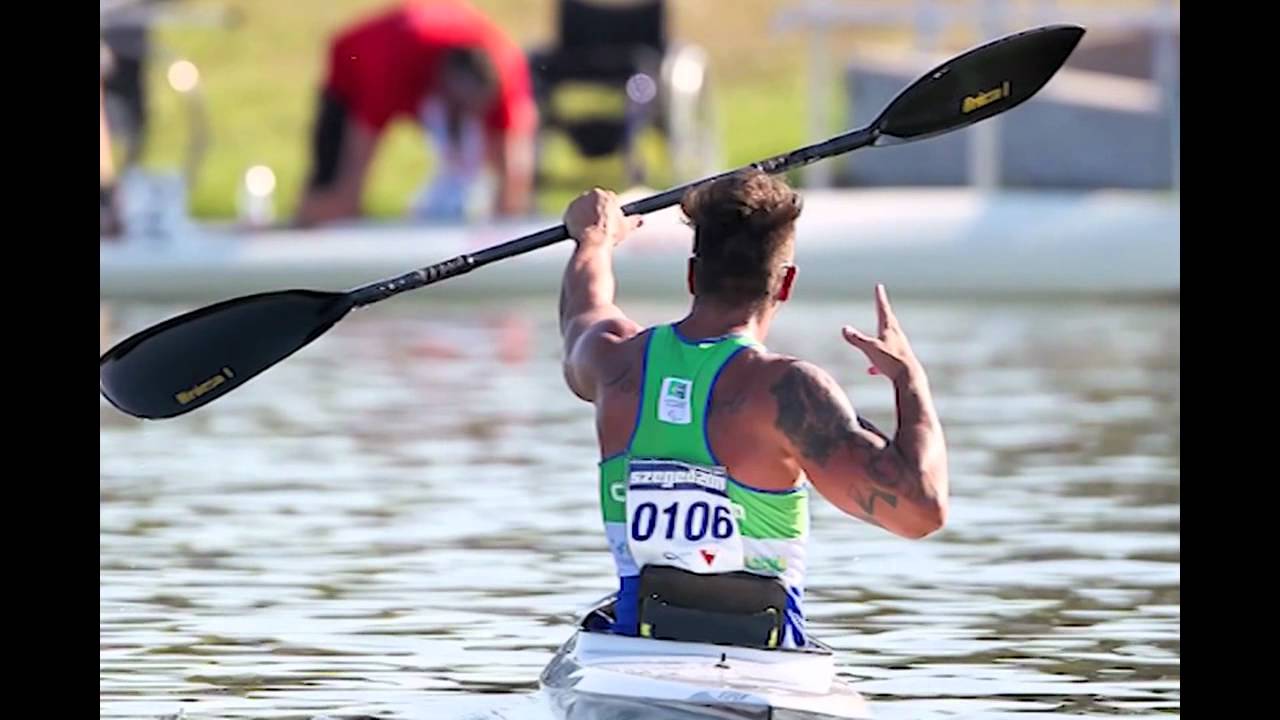 2011 in PICTURES (funny moments of canoe / kayak) - YouTube