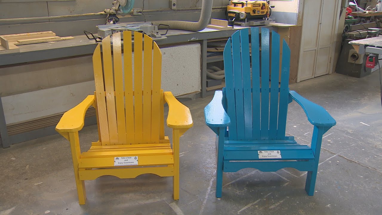 Her Majesty's chairs - Inmates make outdoor chairs for St. John's - YouTube