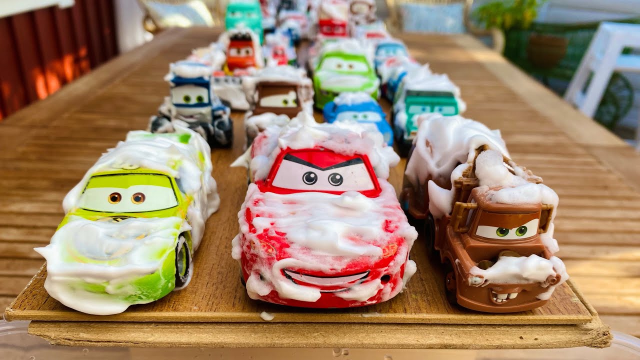 Disney Pixar Cars falling into water - Lightning McQueen - YouTube